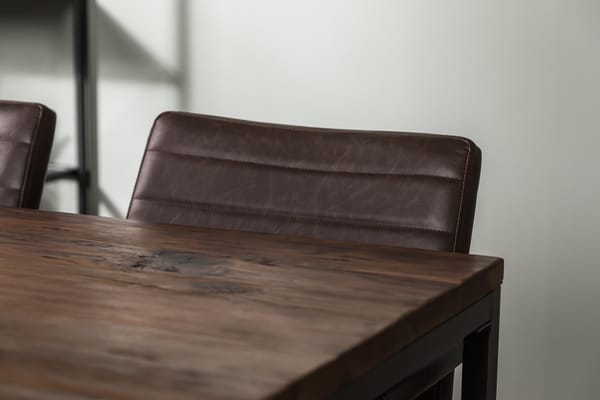 EPOQUE Matbord 180 Alm/Svart + 6 HENRY Stol Mörkbrun/Vintage - Möbler ...